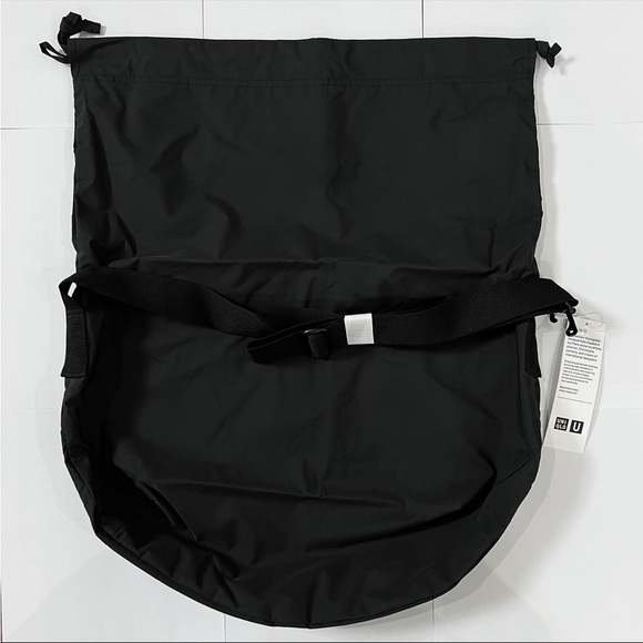 Uniqlo | Bags | Uniqlo Drawstring Shoulder Bag In Black | Poshmark
